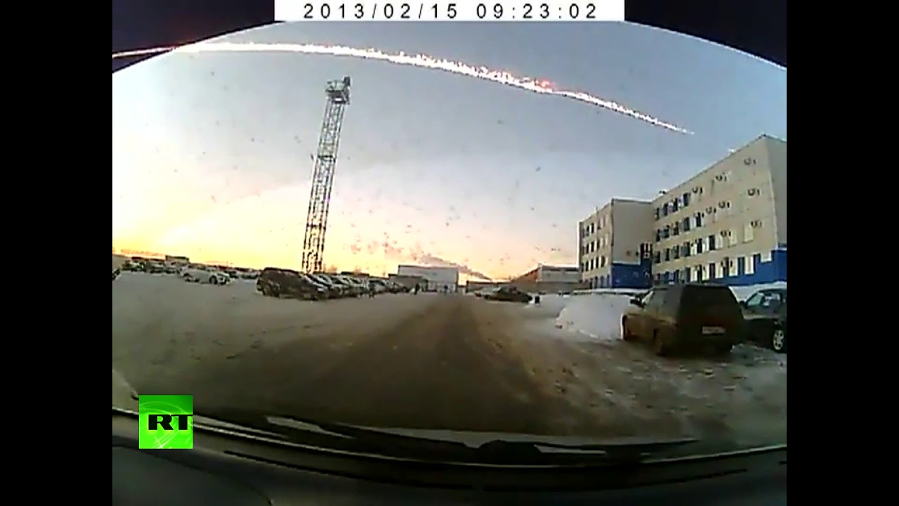 Meteorite crash in Russia Video of meteor explosion that stirred panic ...