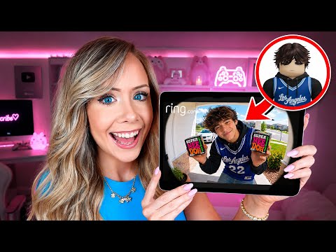 MY ROBLOX CRUSH SENT ME A SQUISHY!