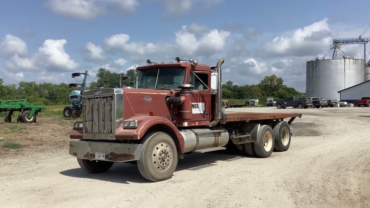 Vintage Auto Car At64f