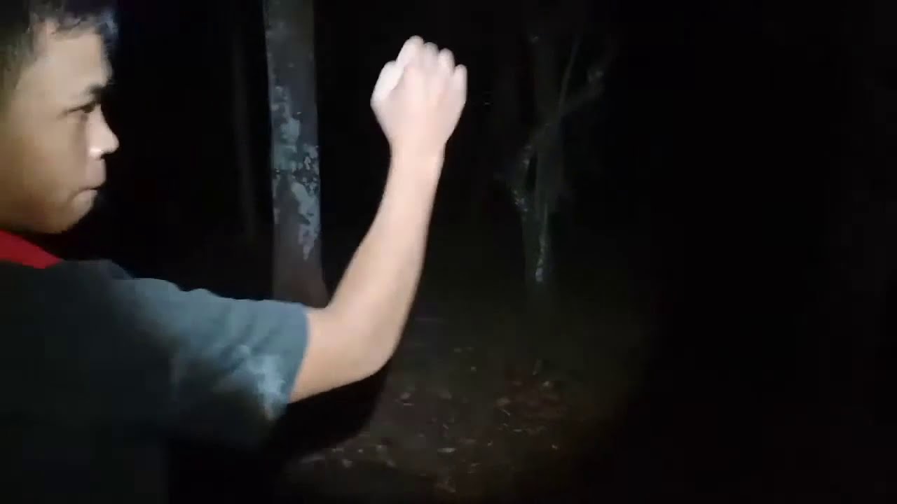 Cari pocong muka ancur - YouTube