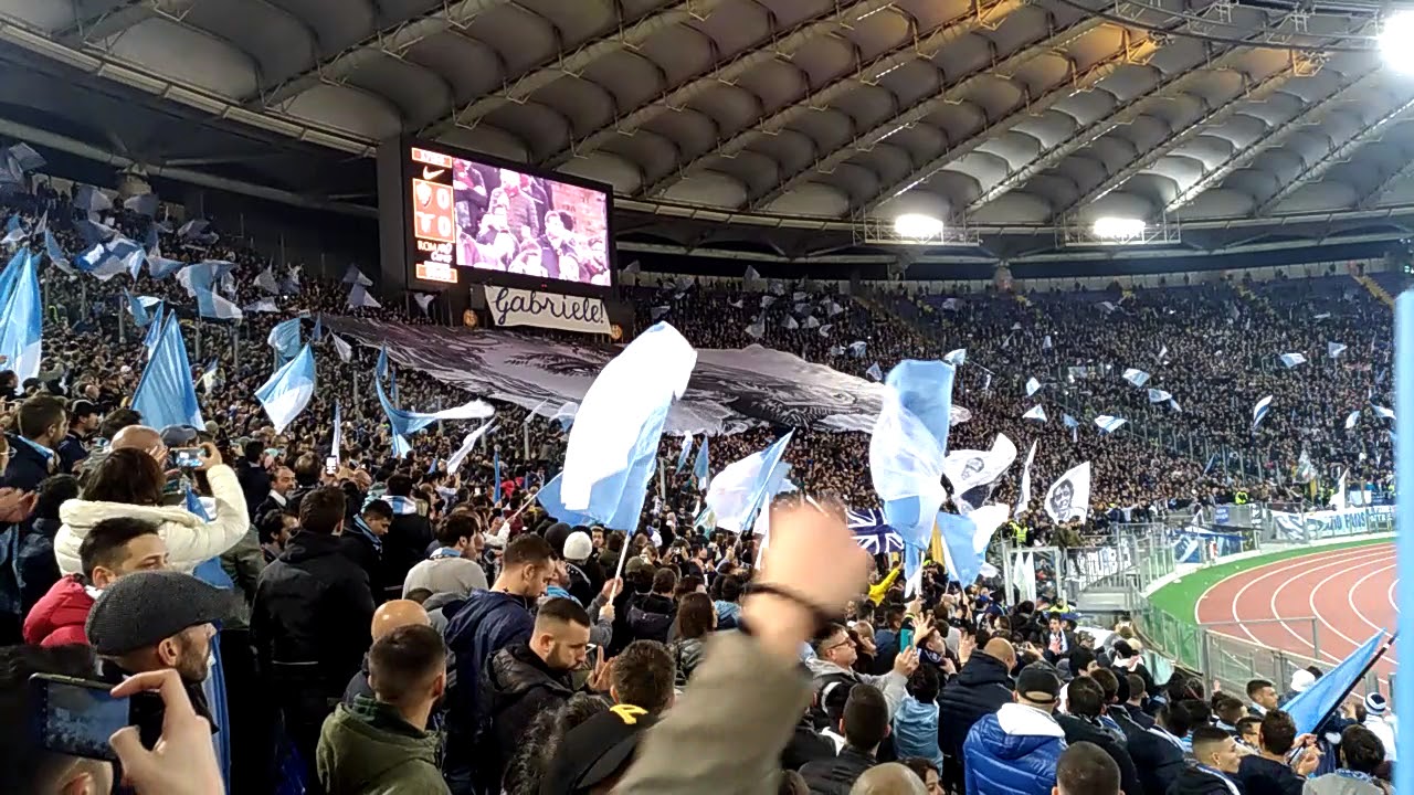 "Omaggio a Gabriele Sandri" Roma - Lazio 18/11/2017 - YouTube