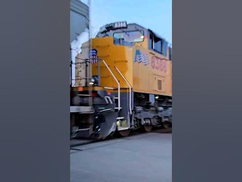 FRESHLY PAINTED UP ACE 8388 TRAILS ON THE KS SUB! EMPLOYEE ASSISTANCE UNIT! #shorts #train # ...
