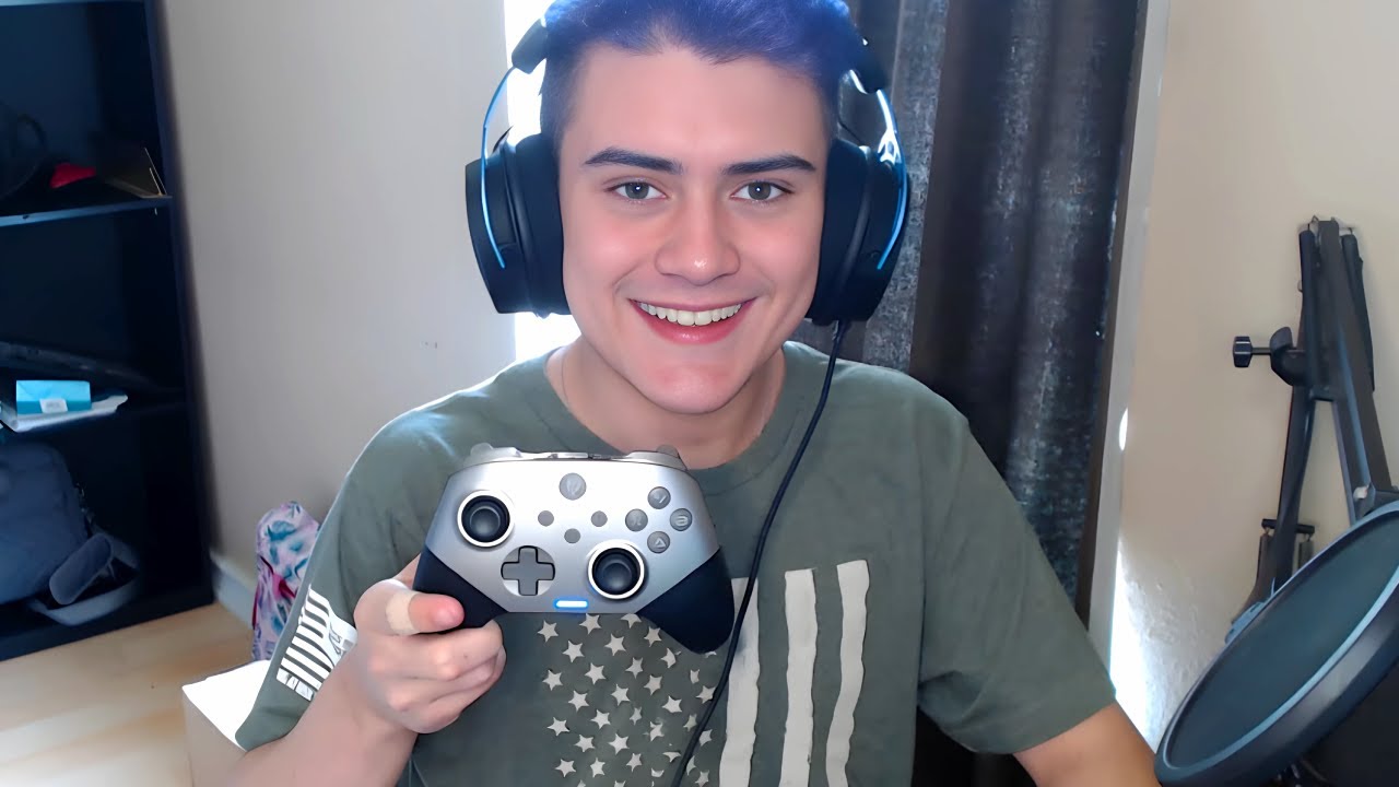 Playing Controller Super Animal Royale - LIVE - YouTube