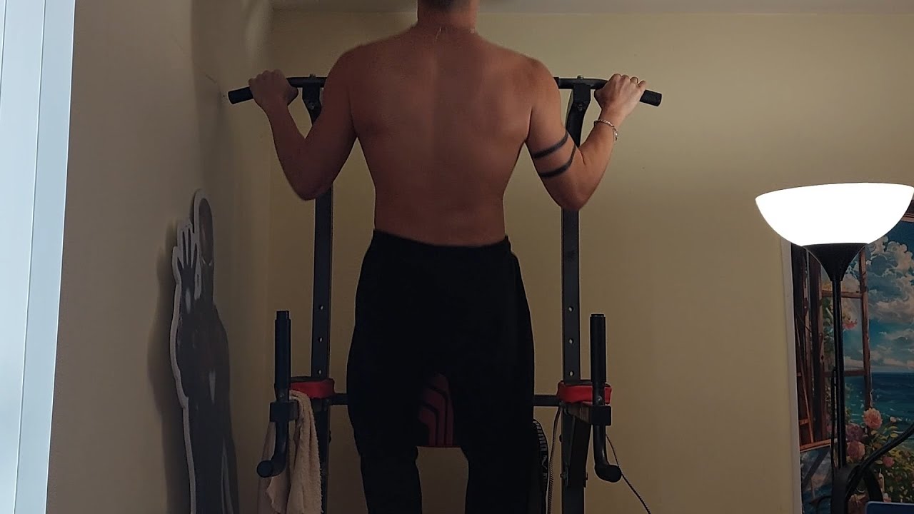 10 pull-ups everyday | day 6 | road to 2k - YouTube