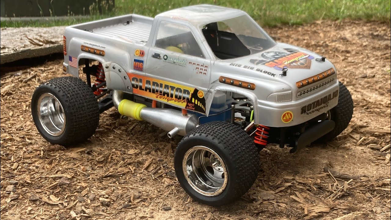 Megatech! Nitro Gladiator.16. 4+4. 2-Speed quick MT, 1/10 scale. 💭 ...