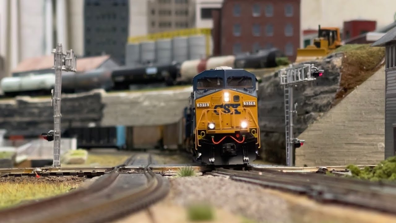 CSXT M583 CSX ES40DC NS ET44AC CSX ES44AH headed to Rocky Mount still ...