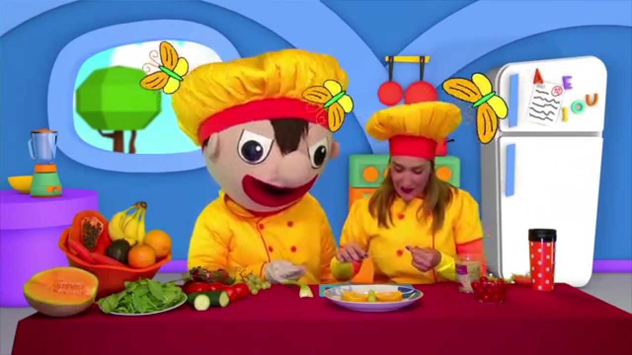 Cocinando la Mariposa - El Show de Bely y Beto - YouTube