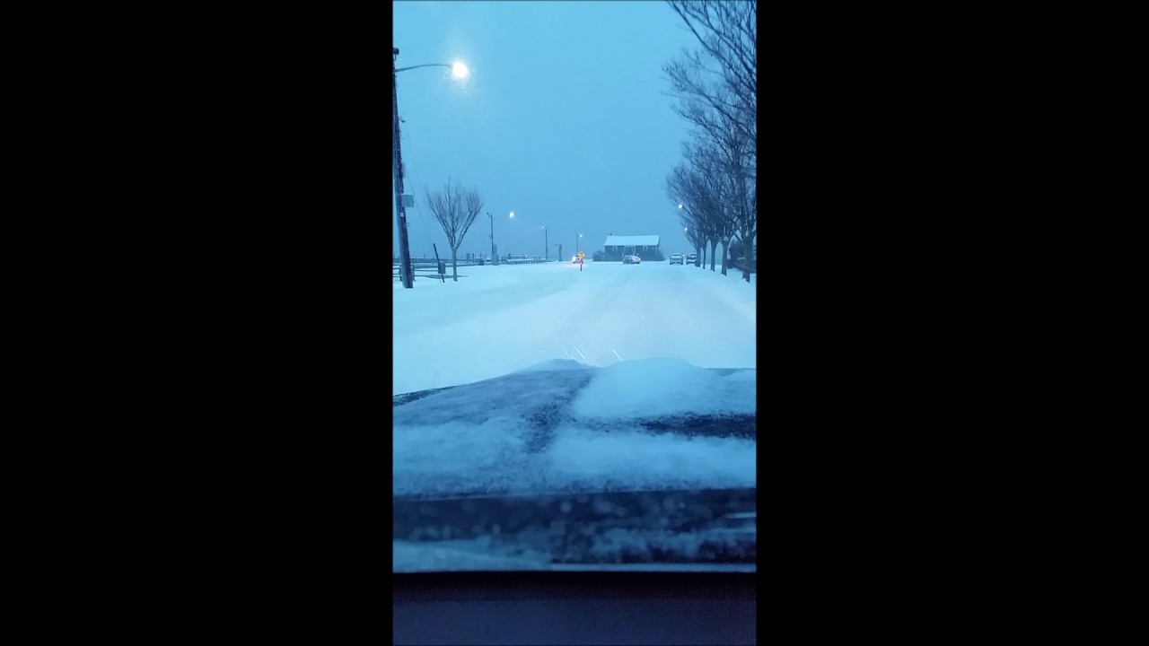 Hooping Bellport Dock in the Snow 12-17-16 - YouTube