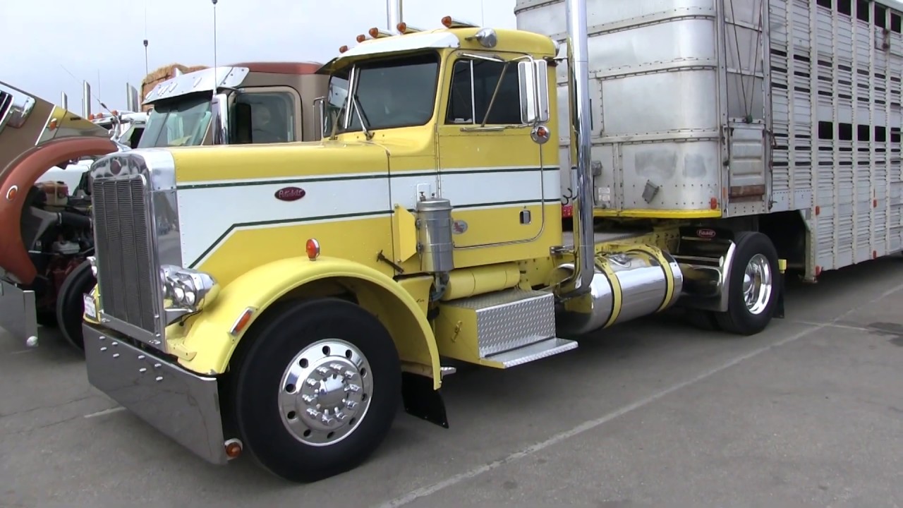Walk-Around Of A 2-Axle Peterbilt 359 CATTLEPULLER And Twin 28' Cattle ...