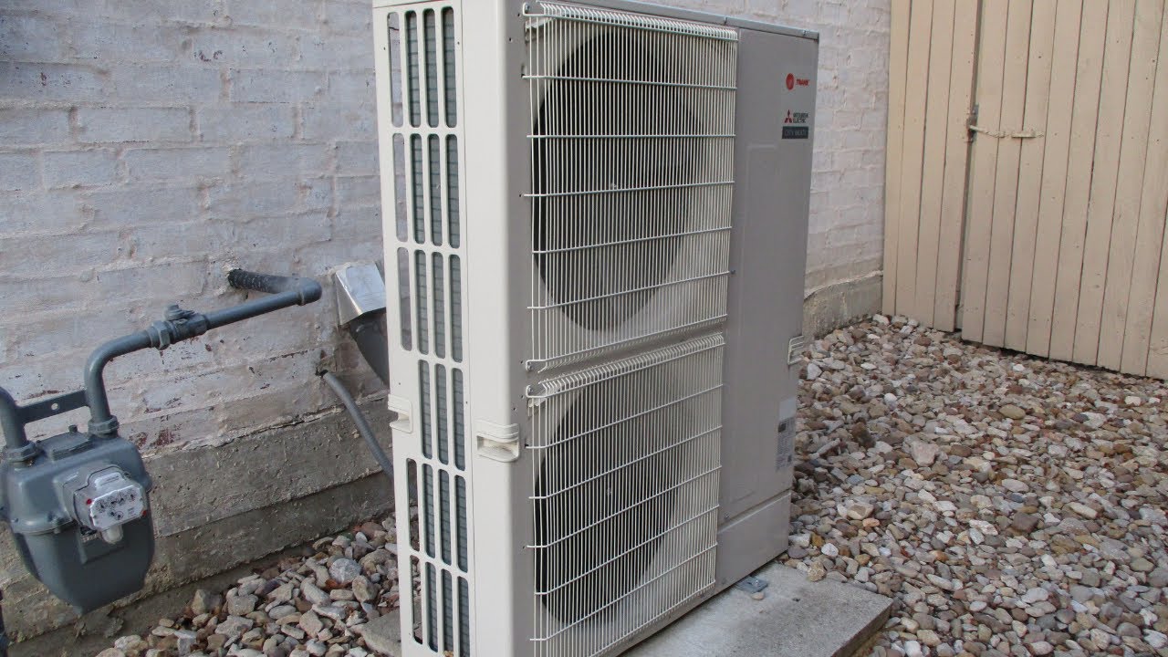 2019 4-Ton Trane City Multi Ductless Heat Pump Running in Heat Mode ...