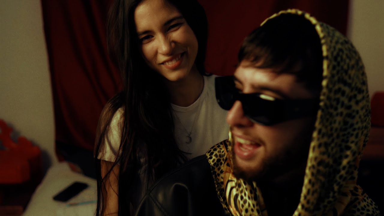 Erick F T @nayan_cm - Universidad (Official Video) | El FireTrapper Baby | - YouTube