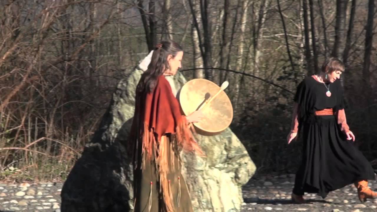 Now I Walk in Beauty Improvisation - YouTube