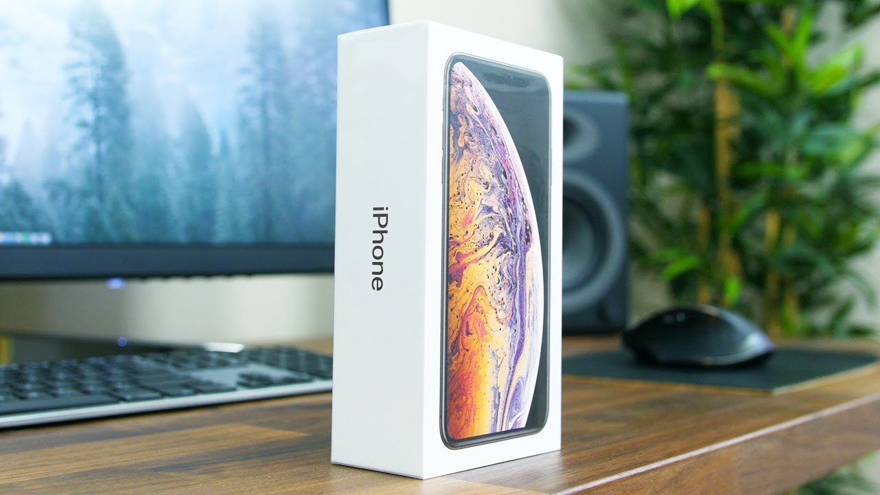 iPhone XS Max Unboxing and First Impressions - YouTube