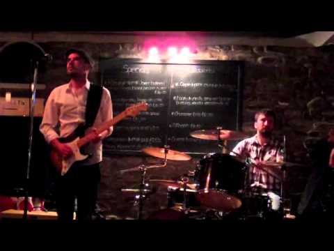 HIDEAWAY TRIO AIN'T NO SUNSHINE - YouTube