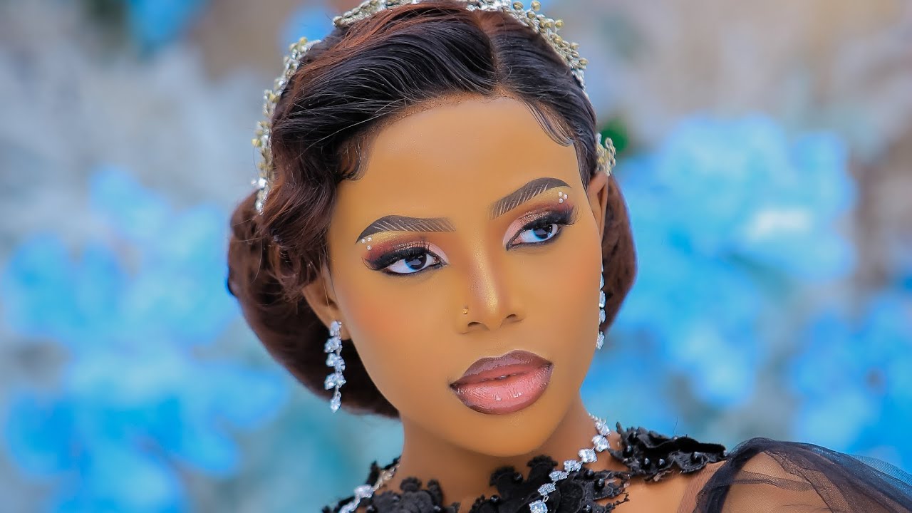 Gogo Anitah Introduces Chris Cutes. - YouTube