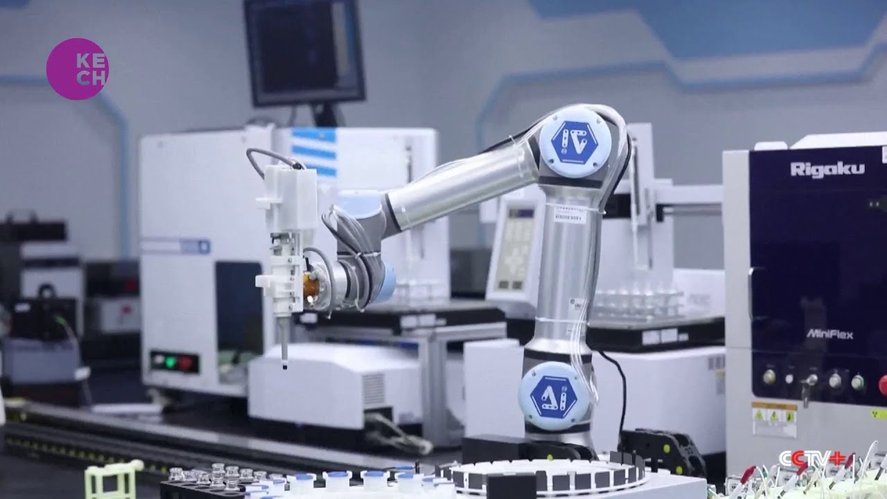 Intelligent Robots Revolutionize Laboratory Chemistry Research in China ...