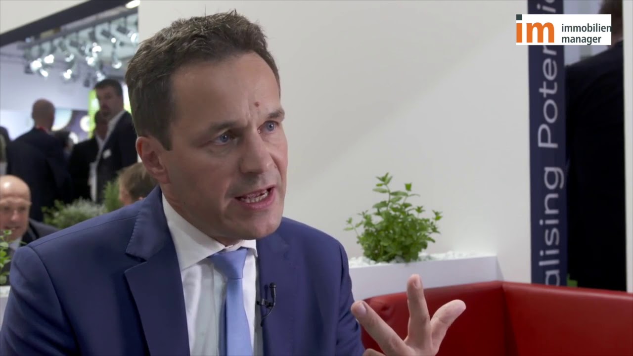 Stefan Lutz, IBM, über Digitalisierung - YouTube