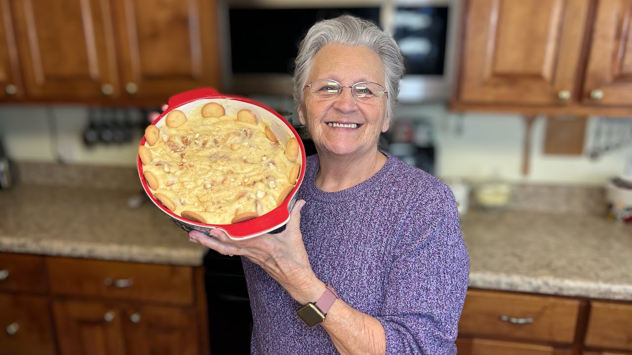 Gramma Roses Absolute Best Gluten Free Banana Pudding - YouTube