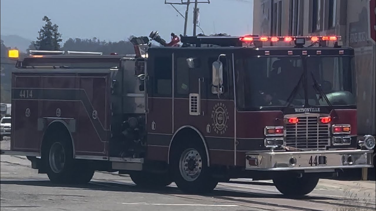 Watsonville Fire Department Engine 4414 Responding - YouTube