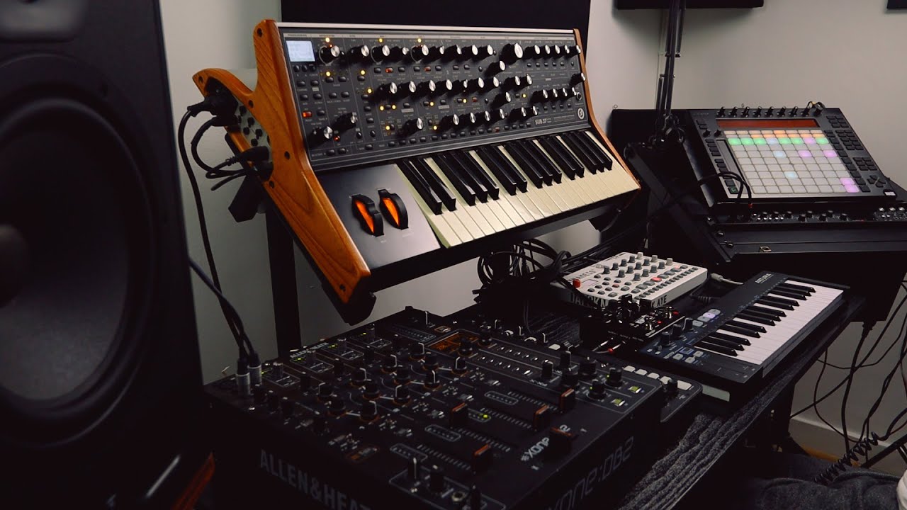 Moog Sub 37 combined with Ableton in live setup - YouTube