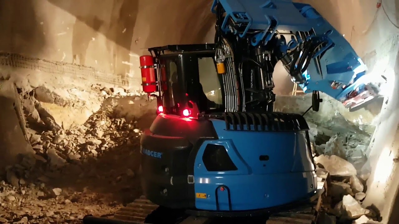 Blue Badger Bagger Wimmer - YouTube