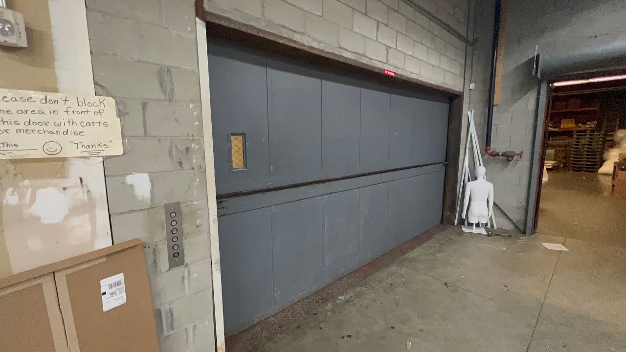 Montgomery Freight Elevator - JC Penny Emerald Square Mall North Attleboro MA - YouTube