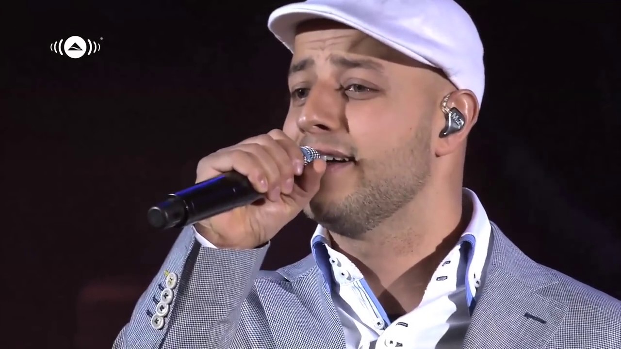 Maher Zain Ya Nabi Awakening Live At The London Apollo - YouTube