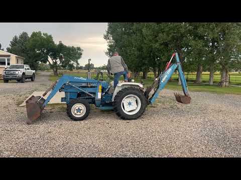 Ford 1900 Tractor w/ Ford 771 Loader and Ford 758 Backhoe - YouTube