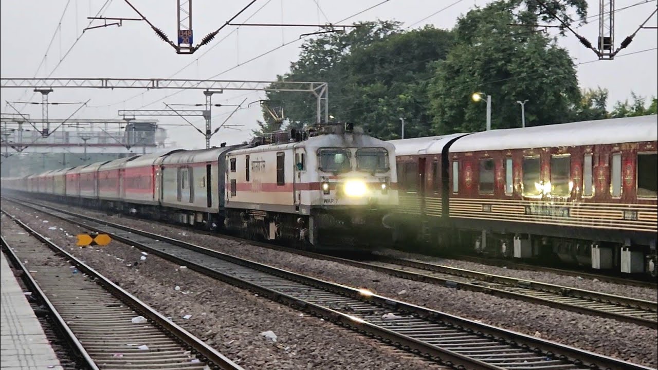 Secunderabad Rajdhani Express overtaking Maharajas Express at ...