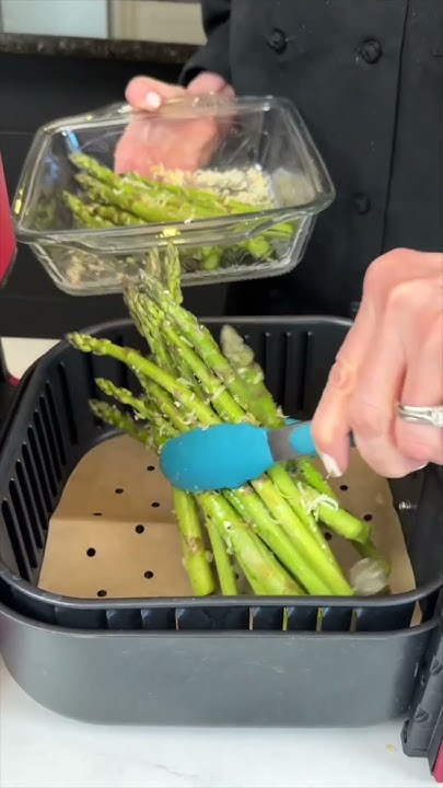 Air Fryer Parmesan Asparagus - YouTube