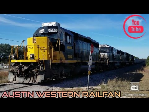 (SD60M Trio!) WAMX 4143 Leads Train 301 Outside Of Burnet Texas! - YouTube