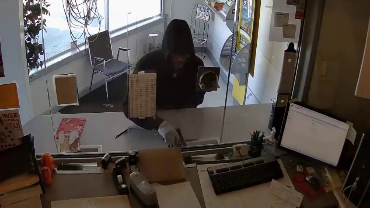 AK34750 Attempted Payday Robbery - YouTube