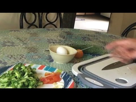 Isang itlog lang sapat na para sa isang ampalaya ko,yummy. - YouTube