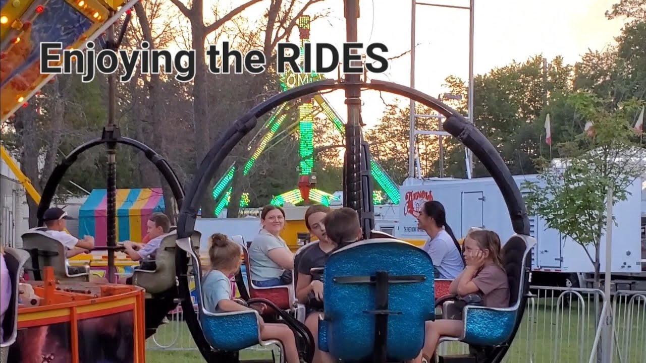 Vlog#56 Fun Rides at Ogemaw Fair #chongvlogs - YouTube