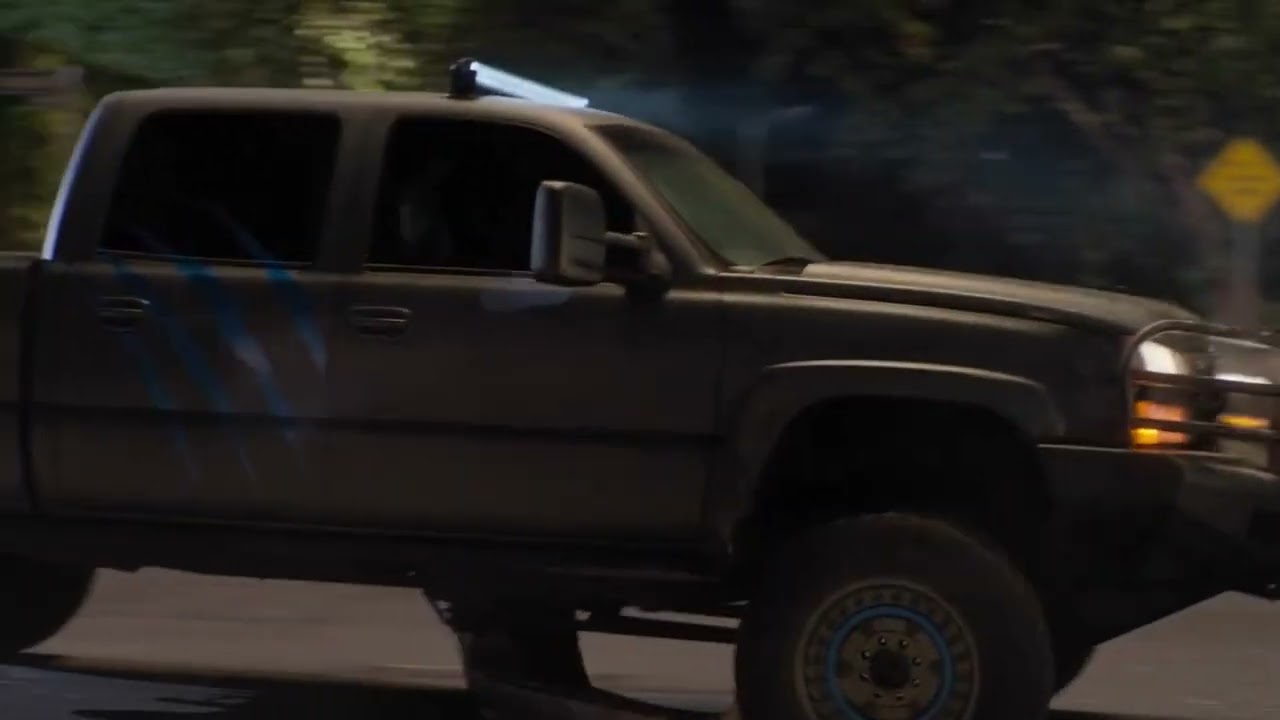 Russell Crowe from “Unhinged”(2020) Crashing Kevin Hart’s Car in “Me ...