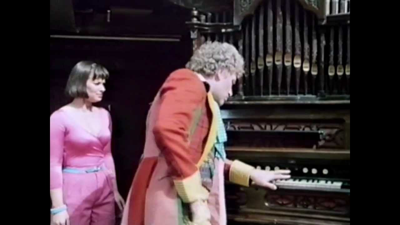 Doctor Who Repairs the Chameleon Circuit - YouTube
