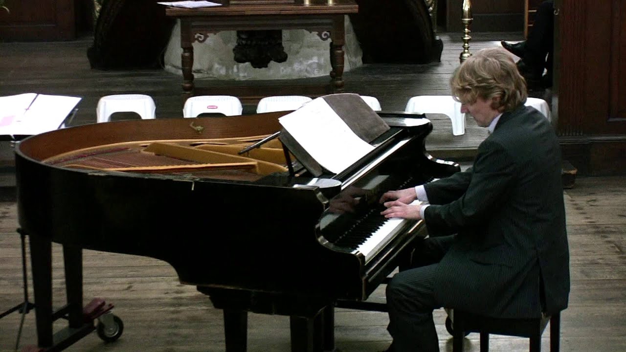 Ronald Piano - YouTube