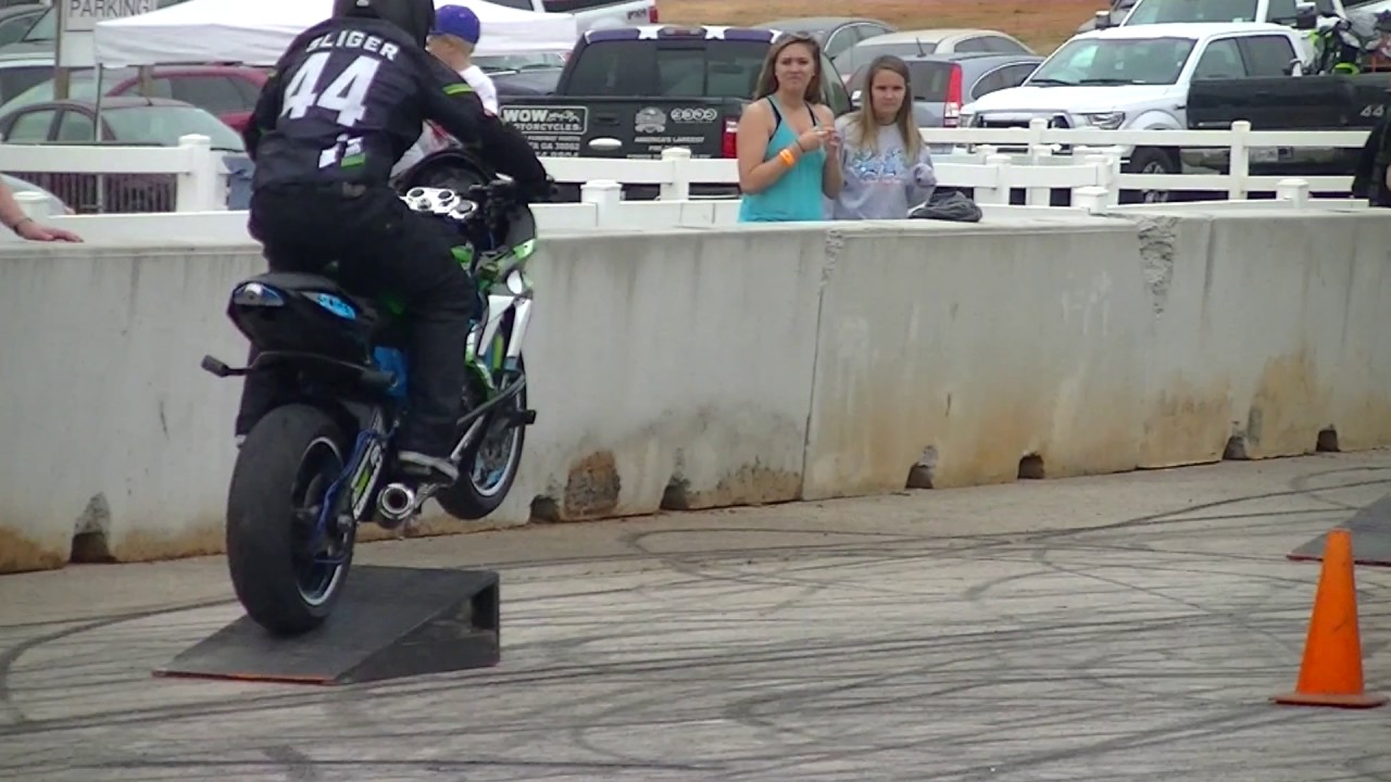 RACING 905 STUNT COURSE "Kyle Sliger" 2017 motoamerica - YouTube