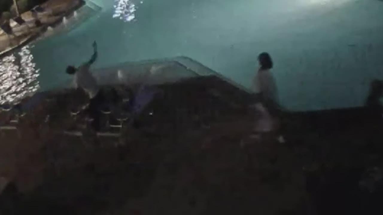 Video: Man knocked out, robbed at west Houston pool - YouTube