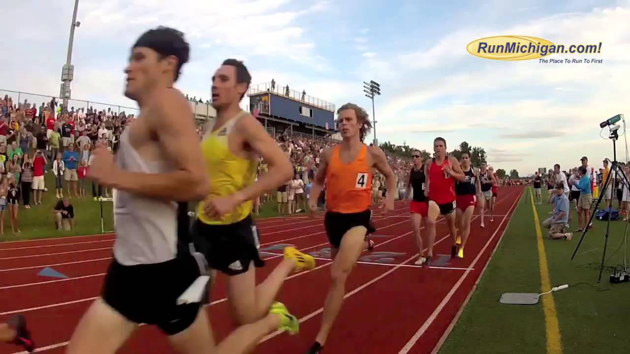 2013 Running Institute Mile - Full Race (start/finish line view) - YouTube