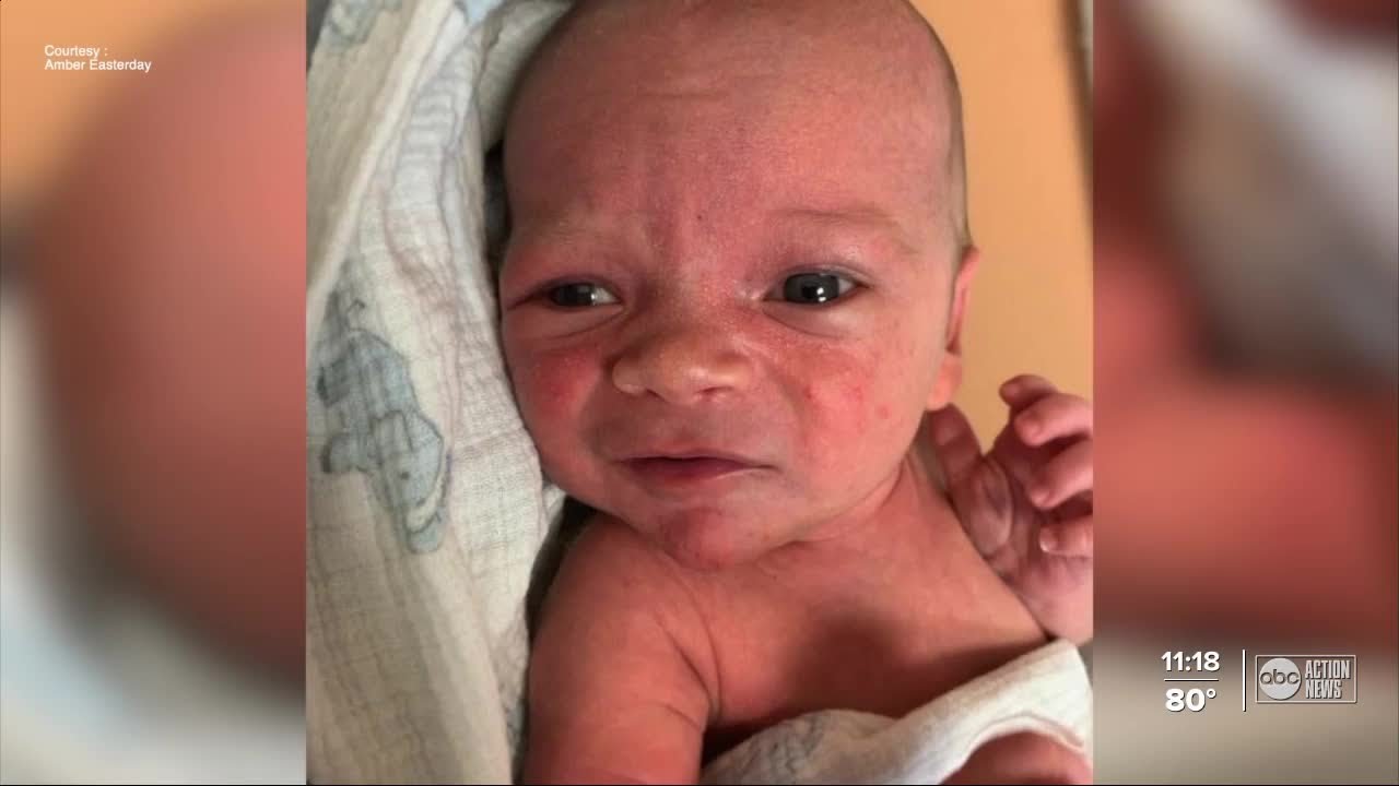 Tampa mom gives birth to baby on pontoon boat in Clearwater - YouTube
