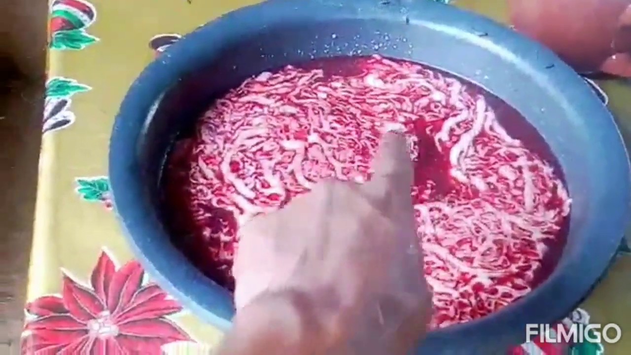 Preparando la moronga un platillo muy rico - YouTube