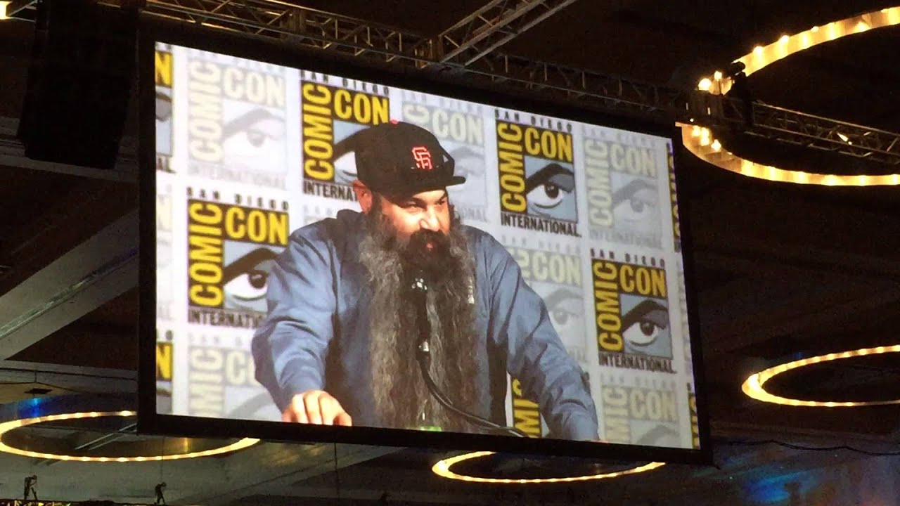 SDCC comic con 2015 Sherlock Panel intro - YouTube