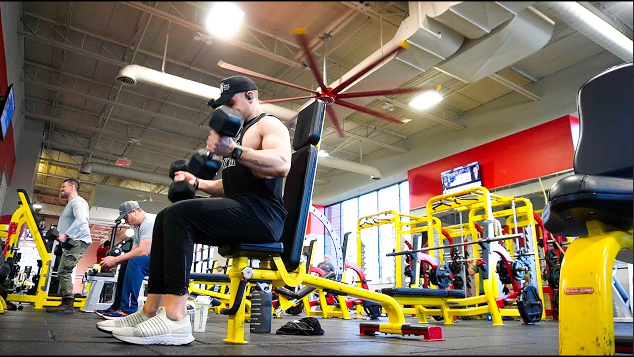 Pushing Weight On A Back And Bicep Day! - YouTube