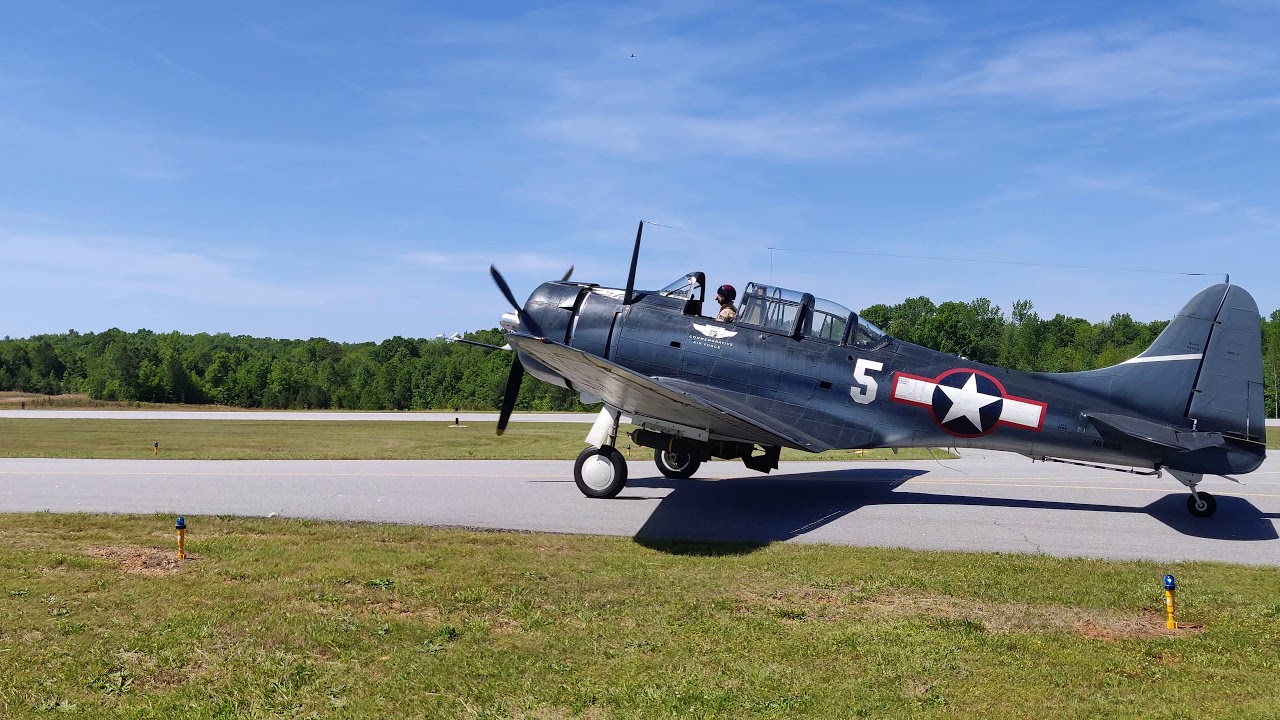 CAF Dixie Wings SBD Taxiing - 4/27/19 - YouTube