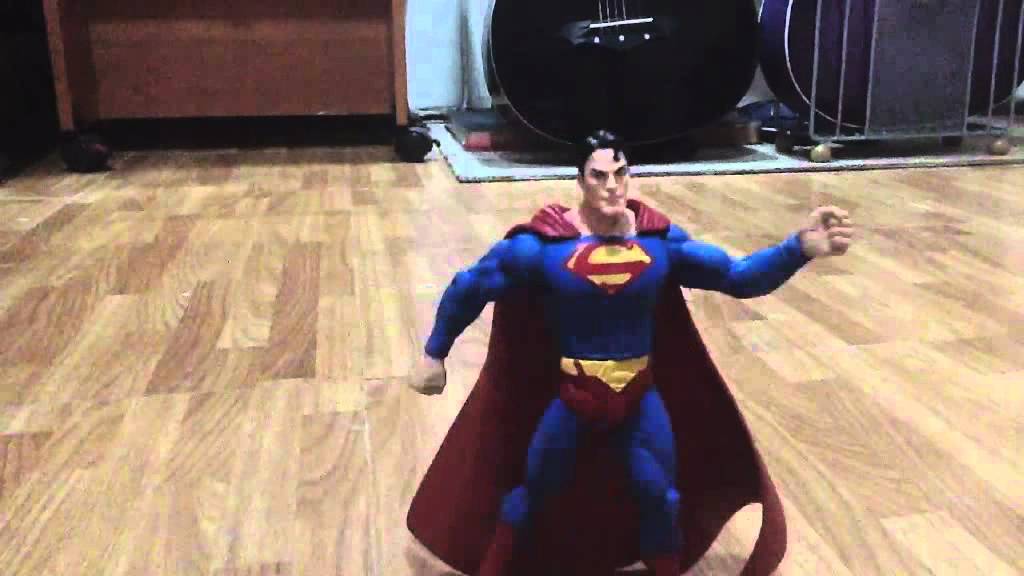 Superman dancing - YouTube