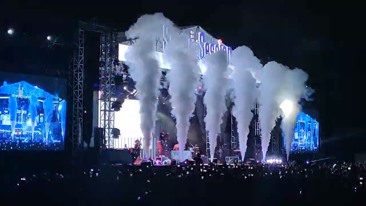 Weird Genius Live konser Soundsession Balikpapan - YouTube