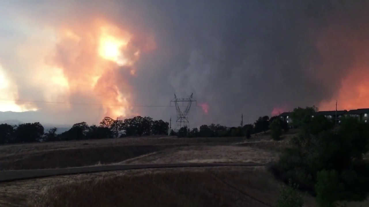 Carr Fire, Redding, CA 26 July 2018 - YouTube
