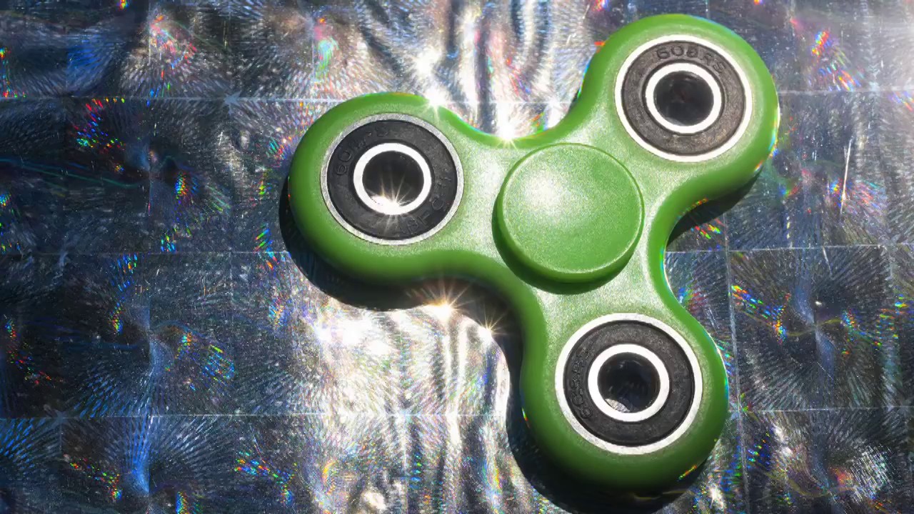 TRI STAR FIDGET SPINNERS - YouTube