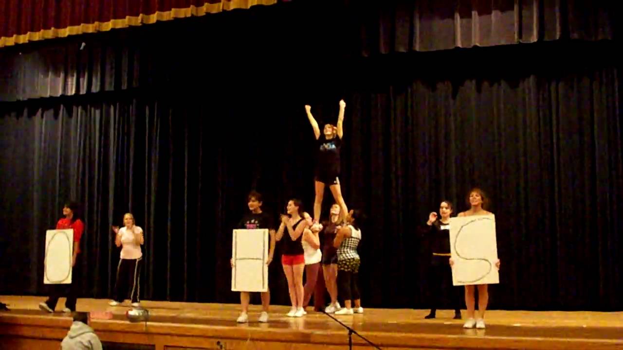 Olean Huskies Cheerleading - YouTube